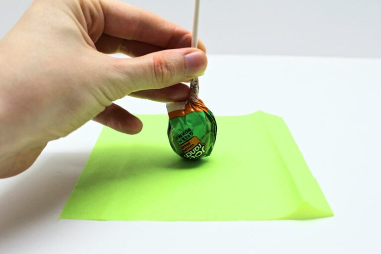 How to Make Witch Lollipops - The Craft-at-Home Family