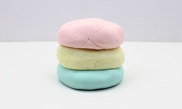 DIY Bubble Bath Play Dough for Kids - The Craft-at-Home Family