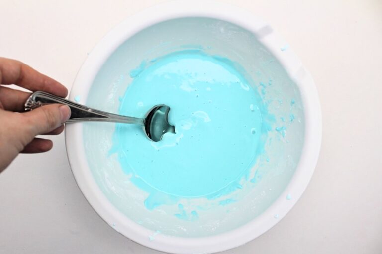 How to Make Oobleck - The Craft-at-Home Family