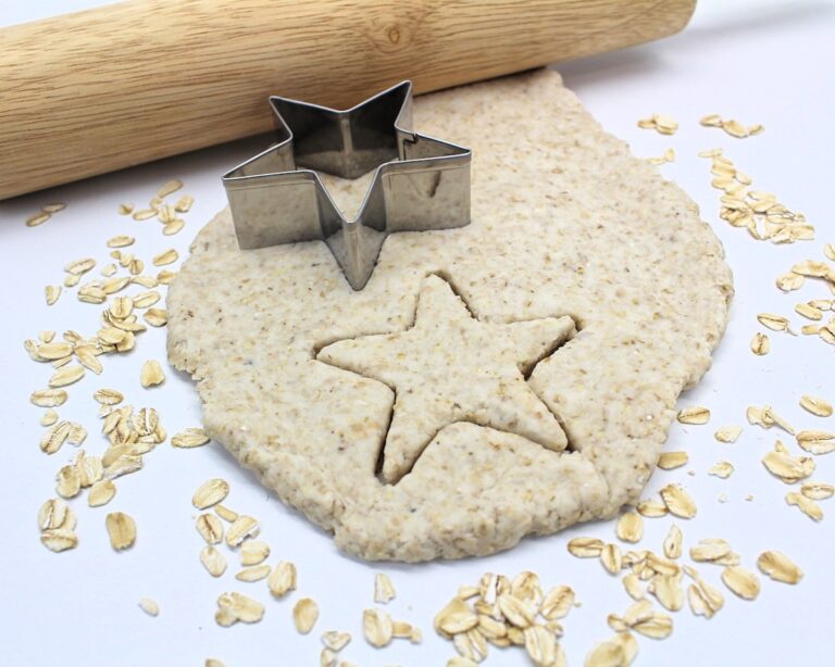 Edible Oatmeal Play Dough (3 Ingredients!) - The Craft-at-Home Family